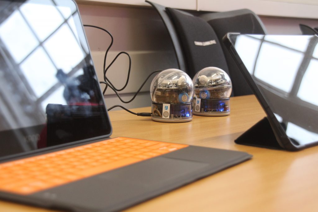 Building a creative AI Lab | microethology